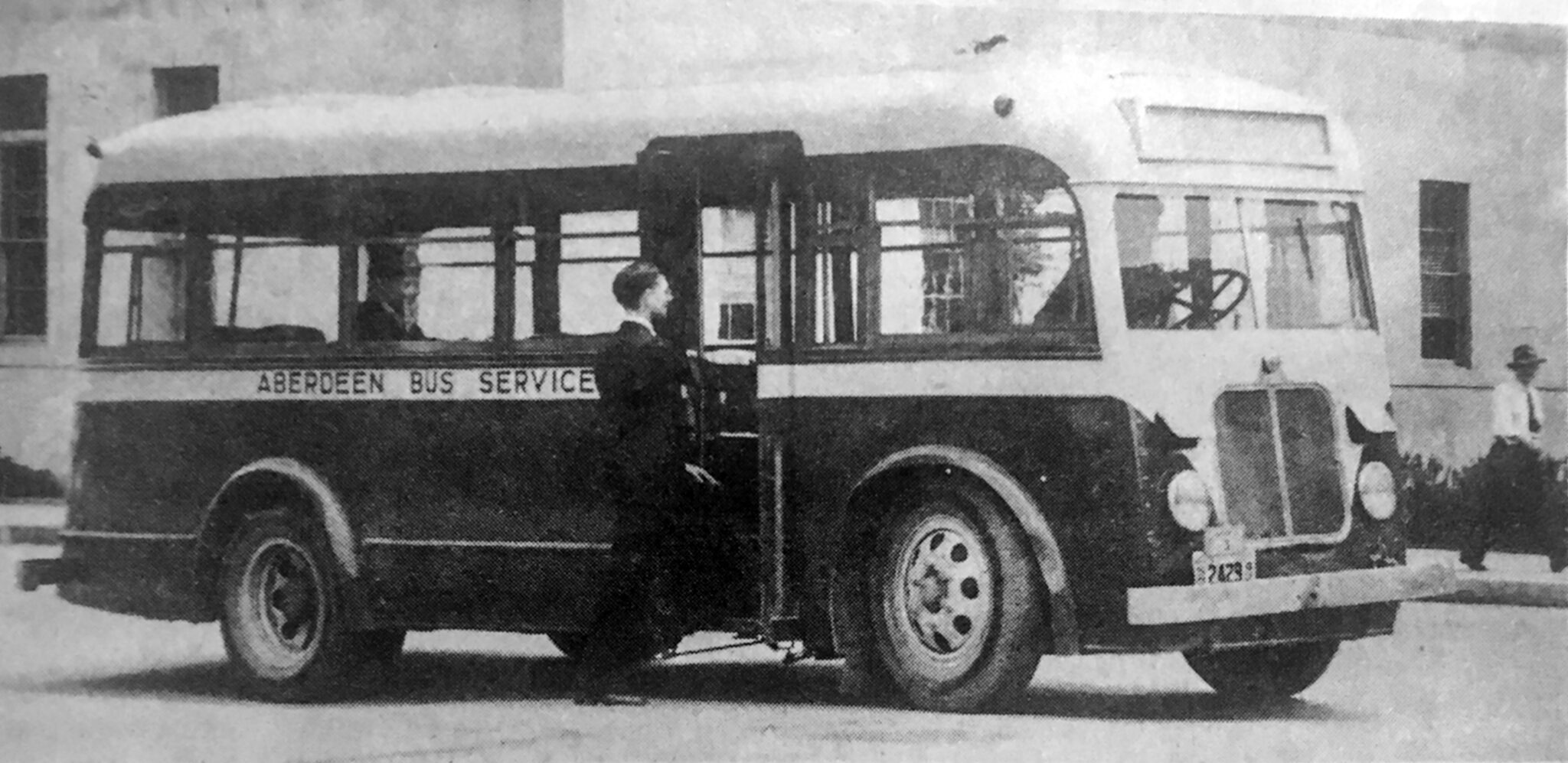 A Short History of Buses & Streetcars in Aberdeen | Aberdeen Magazine