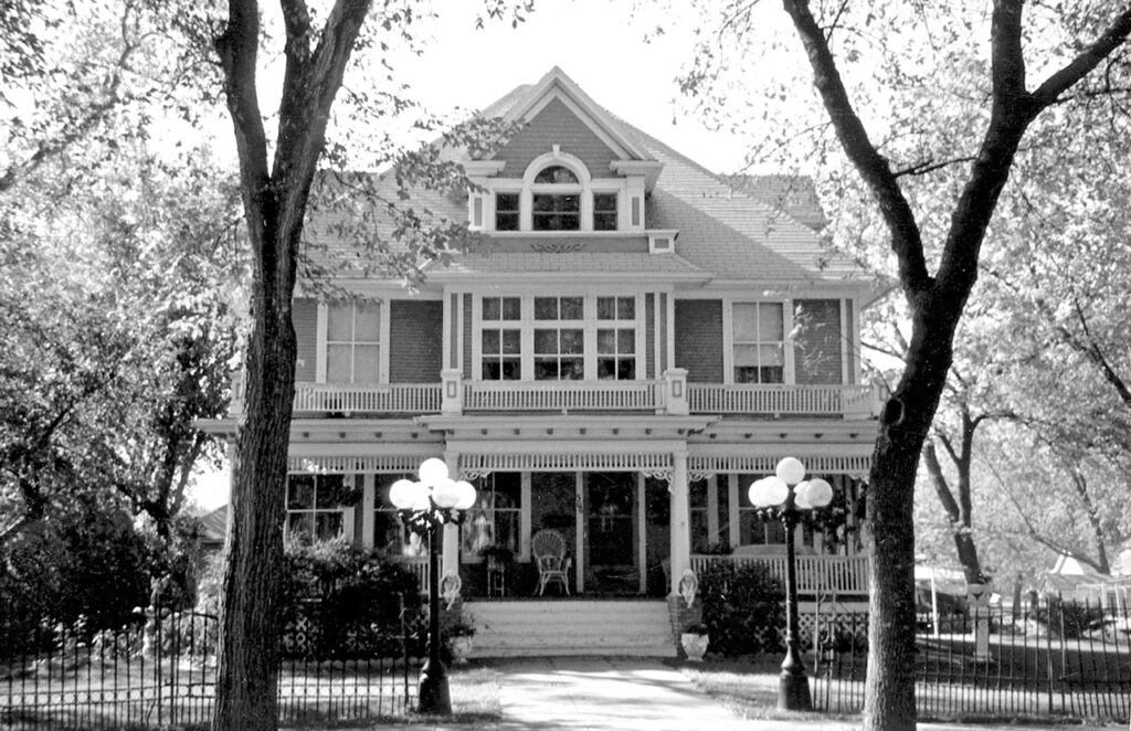 A Home to Share | Aberdeen Magazine